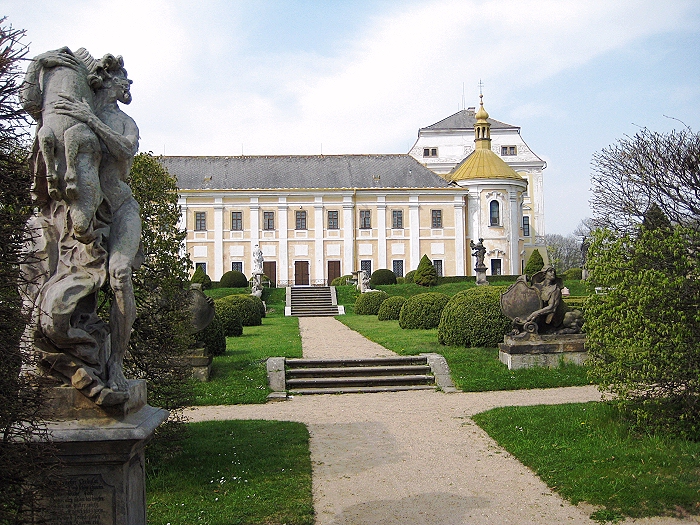 Count von Sporck and Bach's Four Shorter Masses